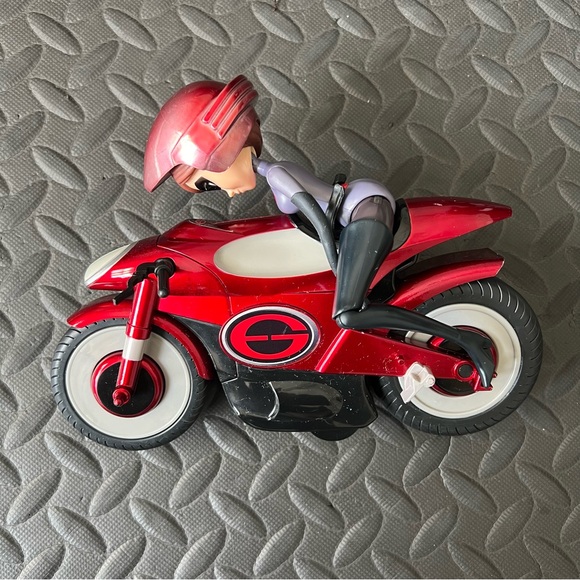 Disney | Other | Incredibles 2 Stretching Speeding Elasticycle ...